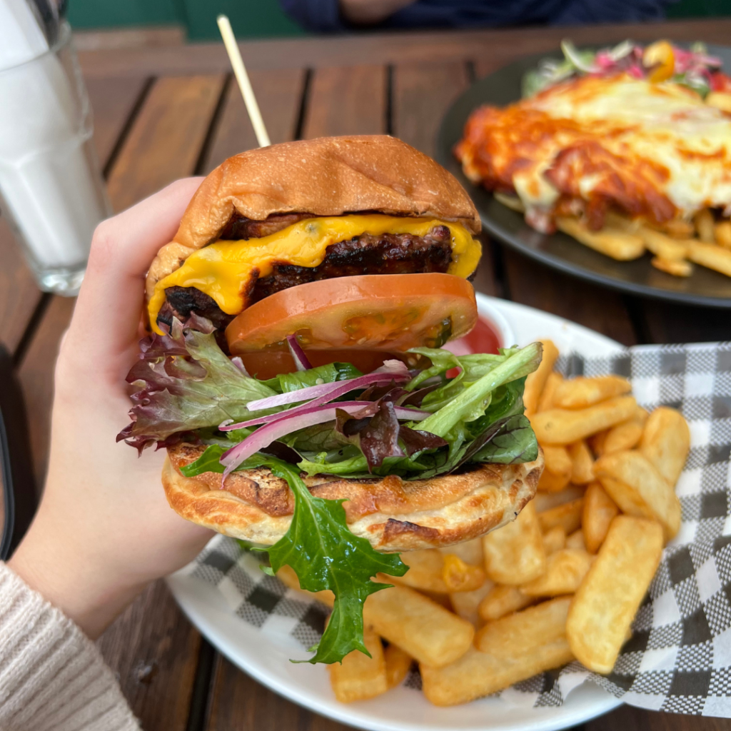 Fitzroy Pub - Food & Drinks | Royal Derby Hotel